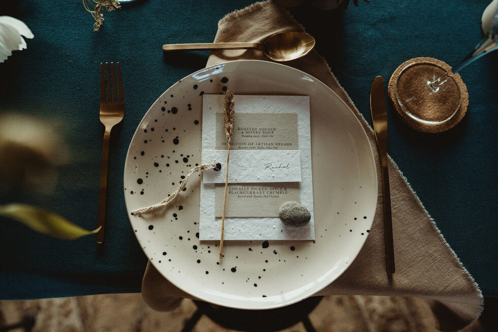 5 of our favourite unique wedding place settings | Gloam
