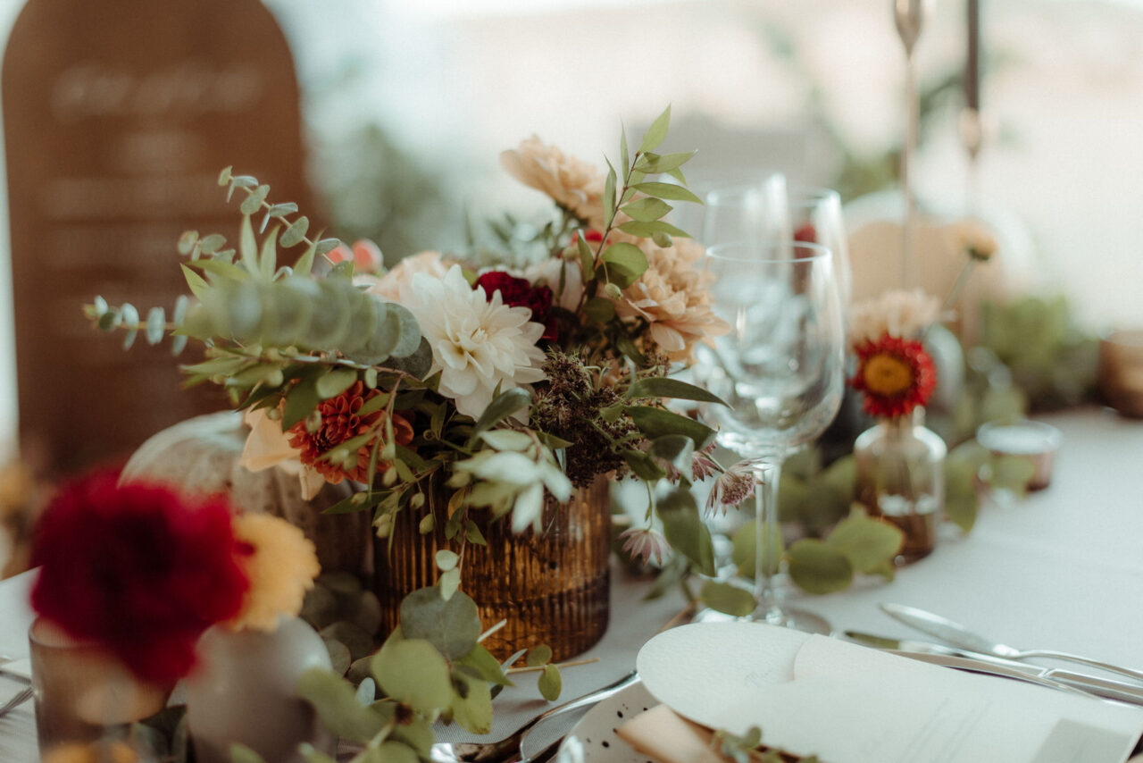 A Crear Wedding with Romantic, Autumnal Scottish Wedding Styling